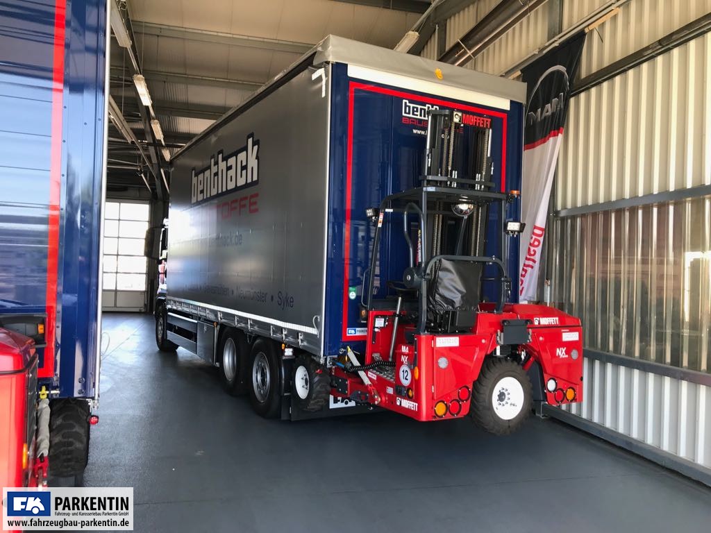 LKW-Pritsche Plane / Mitnahmestapler - Fahrzeugbau Parkentin (zw ...
